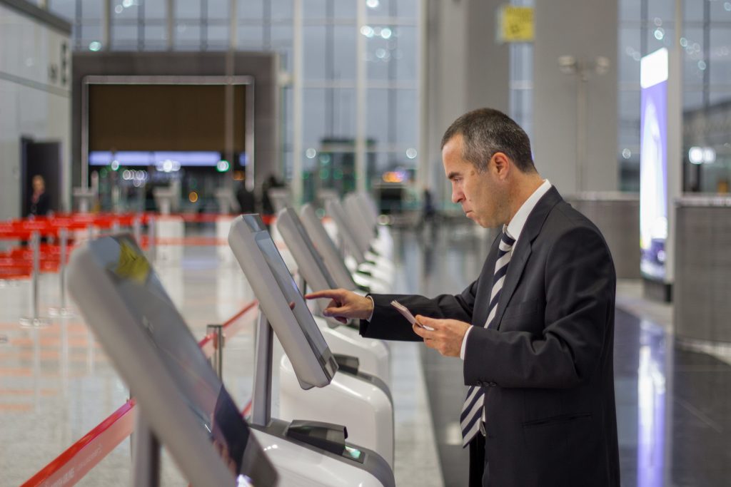 How Do Check-in Kiosks Work And When You Should Need One - Digital ...